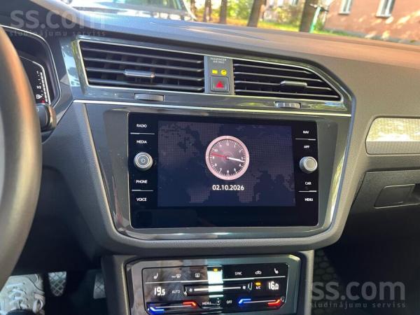 Balts Volkswagen Tiguan 2021 Rīga, ar dzinēja tilpumu 1.50 L un nobraukumu 52 tūkst. km par 22800 €, foto 9 vietnē AUTOMOTO.COM.LV