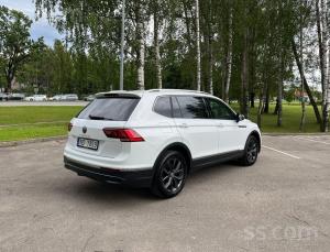 Balts Volkswagen Tiguan 2022 Rīga, ar dzinēja tilpumu 1.50 L un nobraukumu 180 tūkst. km par 18990 €, foto 3 vietnē AUTOMOTO.COM.LV