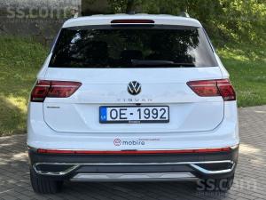 Balts Volkswagen Tiguan 2022 Rīga, ar dzinēja tilpumu 1.50 L un nobraukumu 87 tūkst. km par 26950 €, foto 5 vietnē AUTOMOTO.COM.LV