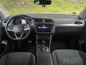 Balts Volkswagen Tiguan 2022 Rīga, ar dzinēja tilpumu 1.50 L un nobraukumu 87 tūkst. km par 26950 €, foto 23 vietnē AUTOMOTO.COM.LV