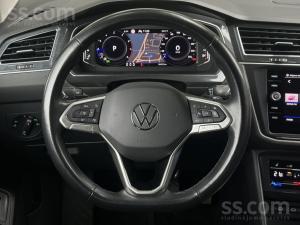 Balts Volkswagen Tiguan 2022 Rīga, ar dzinēja tilpumu 1.50 L un nobraukumu 87 tūkst. km par 26950 €, foto 24 vietnē AUTOMOTO.COM.LV