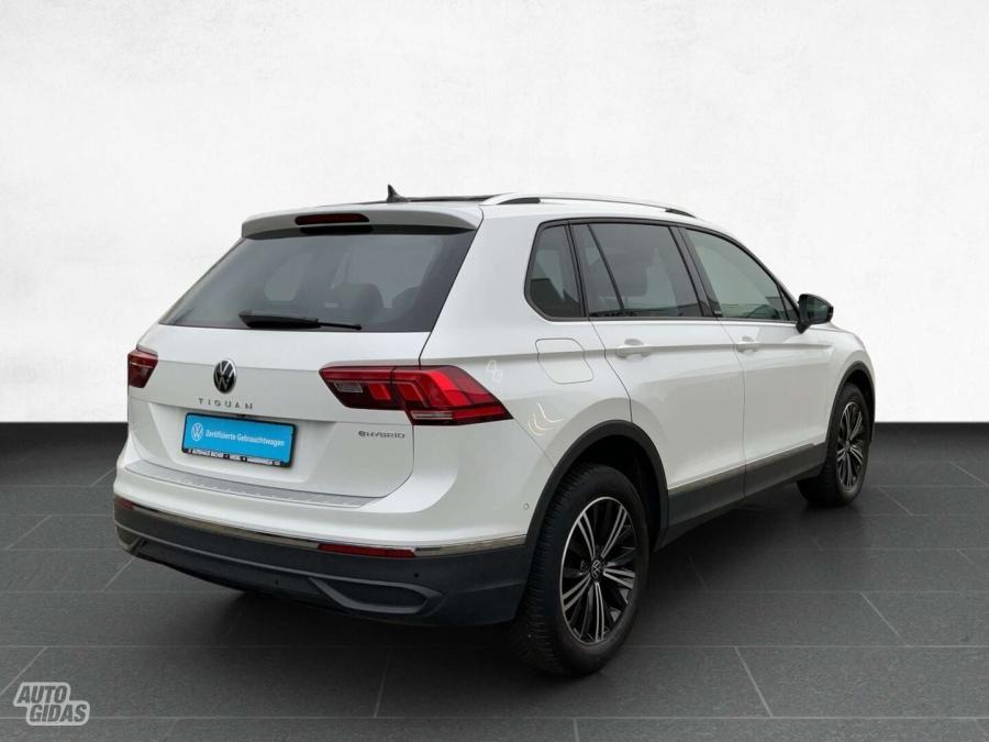 Balts Volkswagen Tiguan 2022 Kauņa, ar dzinēja tilpumu 1.40 L un nobraukumu 58 tūkst. km par 31598 €, foto 3 vietnē AUTOMOTO.COM.LV