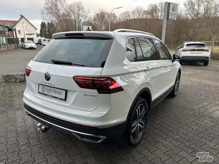 Balts Volkswagen Tiguan 2022 Kauņa, ar dzinēja tilpumu 1.40 L un nobraukumu 54 tūkst. km par 31946 €, foto 5 vietnē AUTOMOTO.COM.LV