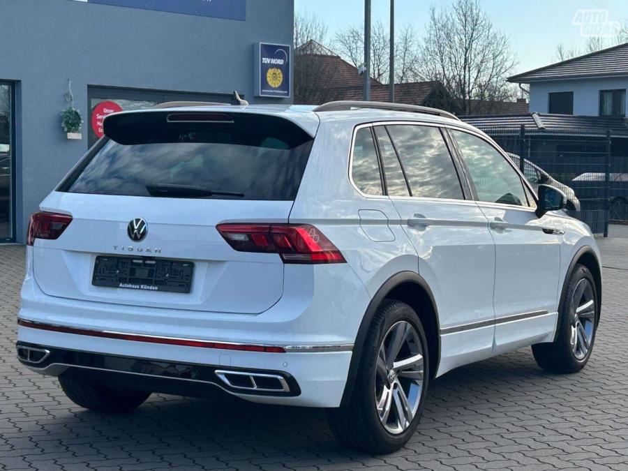 Balts Volkswagen Tiguan 2022 Kauņa, ar dzinēja tilpumu 1.50 L un nobraukumu 31 tūkst. km par 32674 €, foto 4 vietnē AUTOMOTO.COM.LV