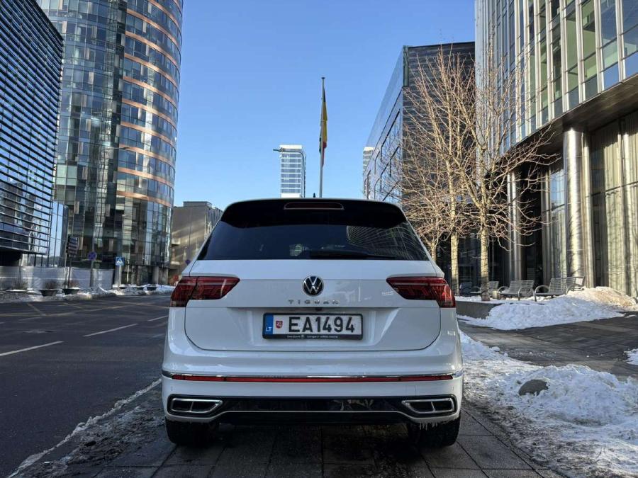 Balts Volkswagen Tiguan 2022 Viļņa, ar dzinēja tilpumu 1.40 L un nobraukumu 83 tūkst. km par 29350 €, foto 4 vietnē AUTOMOTO.COM.LV