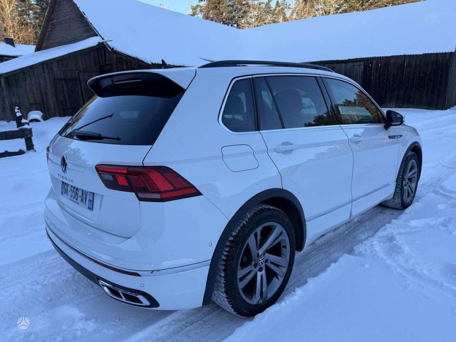 Balts Volkswagen Tiguan 2022 Tauragė, ar dzinēja tilpumu 1.97 L un nobraukumu 141 tūkst. km par 26600 €, foto 9 vietnē AUTOMOTO.COM.LV