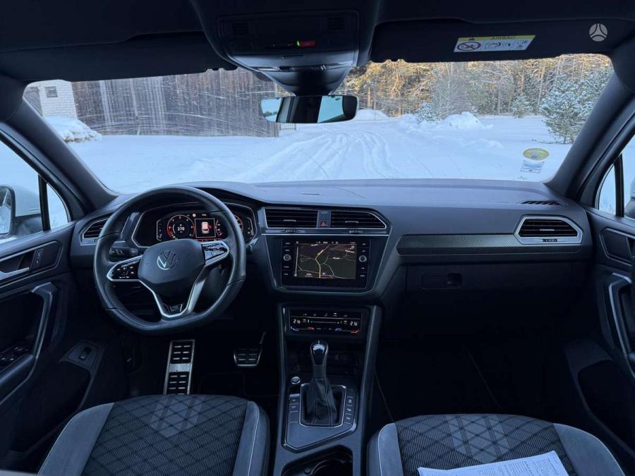 Balts Volkswagen Tiguan 2022 Tauragė, ar dzinēja tilpumu 1.97 L un nobraukumu 141 tūkst. km par 26600 €, foto 18 vietnē AUTOMOTO.COM.LV