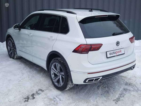 White Volkswagen Tiguan 2022 in Vilnius, with an engine capacity of 1.40 L and mileage of 83 thousand km for 27900 €, photo 4 on AUTOMOTO.COM.LV