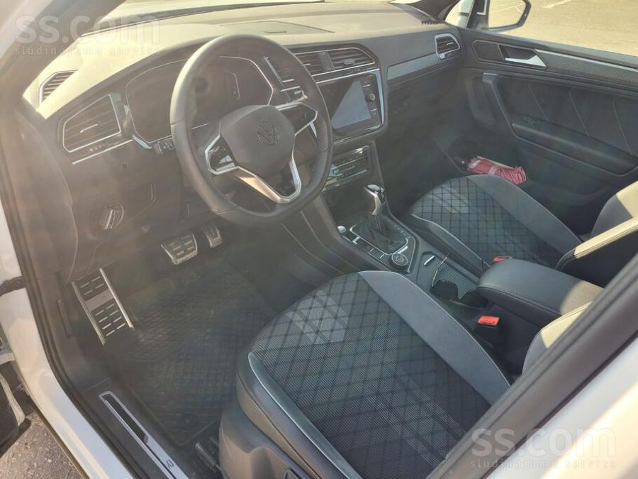 Balts Volkswagen Tiguan 2022 Rīga, ar dzinēja tilpumu 2.00 L un nobraukumu 60 tūkst. km par 29800 €, foto 7 vietnē AUTOMOTO.COM.LV