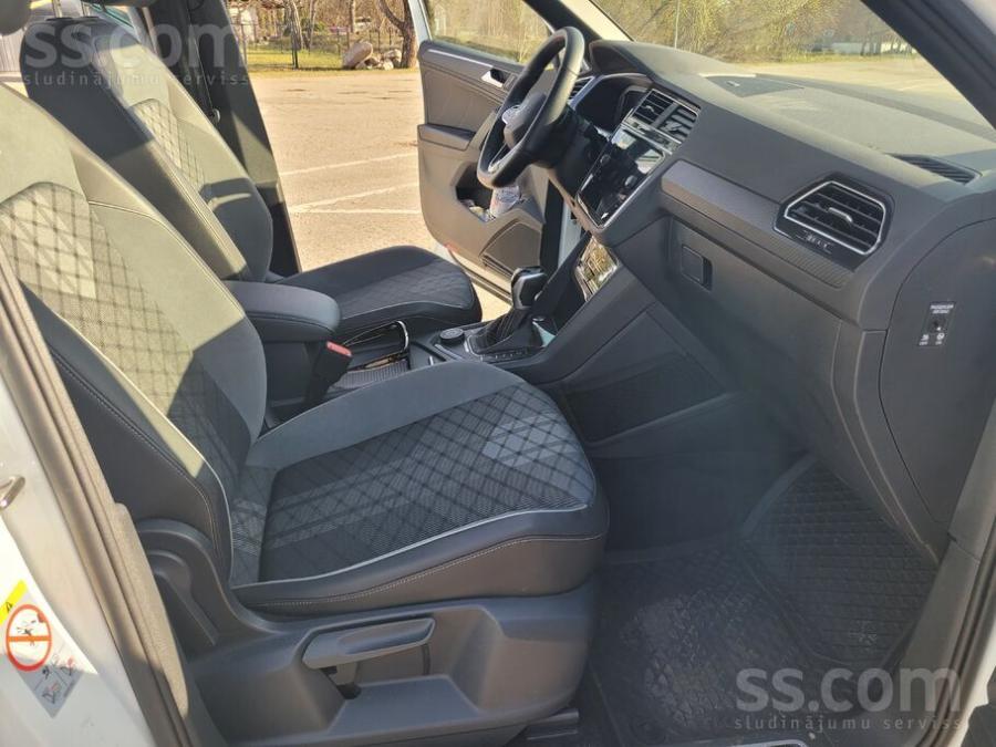 Balts Volkswagen Tiguan 2022 Rīga, ar dzinēja tilpumu 2.00 L un nobraukumu 60 tūkst. km par 29800 €, foto 8 vietnē AUTOMOTO.COM.LV