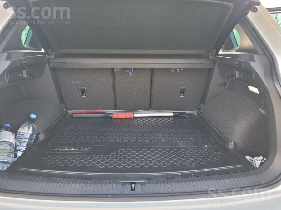 Balts Volkswagen Tiguan 2022 Rīga, ar dzinēja tilpumu 2.00 L un nobraukumu 60 tūkst. km par 29800 €, foto 13 vietnē AUTOMOTO.COM.LV