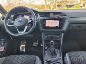 Balts Volkswagen Tiguan 2022 Rīga, ar dzinēja tilpumu 2.00 L un nobraukumu 60 tūkst. km par 29800 €, foto 14 vietnē AUTOMOTO.COM.LV