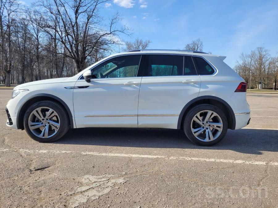 Balts Volkswagen Tiguan 2022 Rīga, ar dzinēja tilpumu 2.00 L un nobraukumu 60 tūkst. km par 29800 €, foto 18 vietnē AUTOMOTO.COM.LV