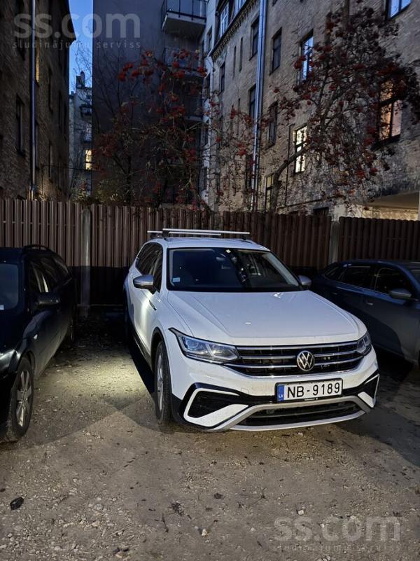 Balts Volkswagen Tiguan 2022 Rīga, ar dzinēja tilpumu 2.00 L un nobraukumu 64 tūkst. km par 28500 €, foto 7 vietnē AUTOMOTO.COM.LV