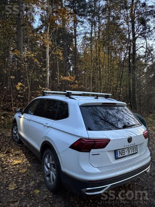 Balts Volkswagen Tiguan 2022 Rīga, ar dzinēja tilpumu 2.00 L un nobraukumu 64 tūkst. km par 28500 €, foto 8 vietnē AUTOMOTO.COM.LV