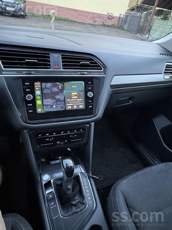 Balts Volkswagen Tiguan 2022 Rīga, ar dzinēja tilpumu 2.00 L un nobraukumu 64 tūkst. km par 28500 €, foto 9 vietnē AUTOMOTO.COM.LV