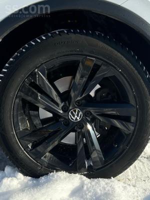 Balts Volkswagen Tiguan 2022 Rīga, ar dzinēja tilpumu 2.00 L un nobraukumu 98 tūkst. km par 31500 €, foto 14 vietnē AUTOMOTO.COM.LV