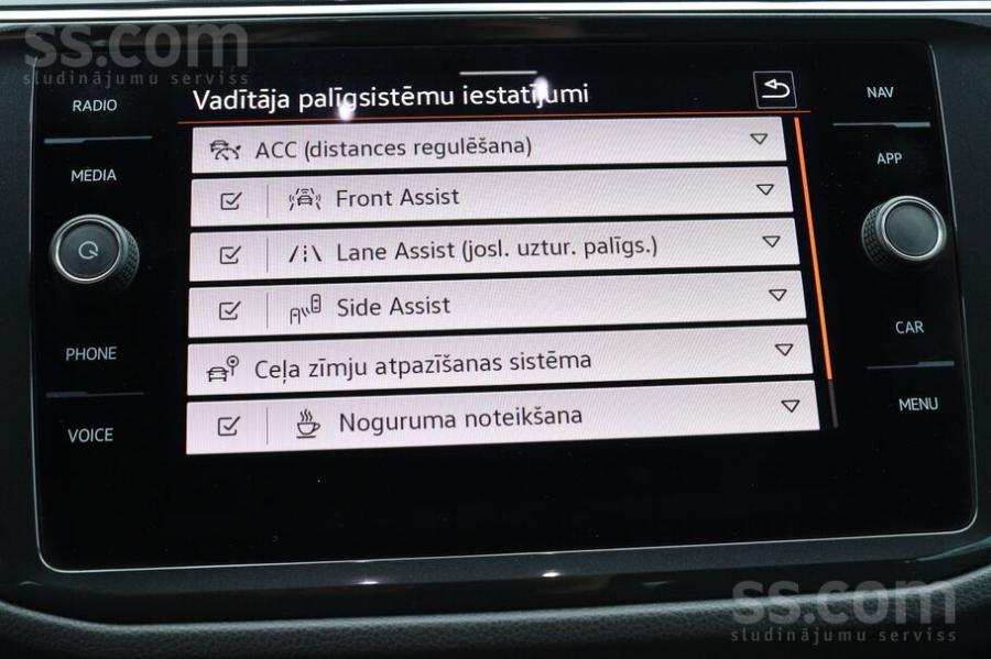 Balts Volkswagen Tiguan 2022 Rīga, ar dzinēja tilpumu 1.50 L un nobraukumu 167 tūkst. km par 23000 €, foto 18 vietnē AUTOMOTO.COM.LV