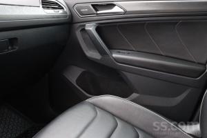 Balts Volkswagen Tiguan 2022 Rīga, ar dzinēja tilpumu 1.50 L un nobraukumu 167 tūkst. km par 23000 €, foto 24 vietnē AUTOMOTO.COM.LV