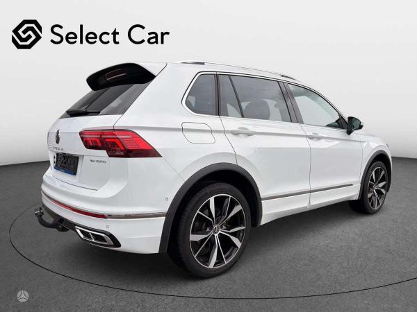 White Volkswagen Tiguan 2022 in Vilnius, with an engine capacity of 1.40 L and mileage of 145 thousand km for 25750 €, photo 2 on AUTOMOTO.COM.LV