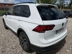 White Volkswagen Tiguan 2022 in Marijampole, with an engine capacity of 1.50 L and mileage of 164 thousand km for 19596 €, photo 8 on AUTOMOTO.COM.LV