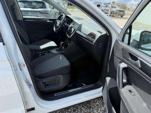 White Volkswagen Tiguan 2022 in Marijampole, with an engine capacity of 1.50 L and mileage of 164 thousand km for 19596 €, photo 17 on AUTOMOTO.COM.LV