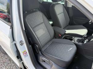 White Volkswagen Tiguan 2022 in Marijampole, with an engine capacity of 1.50 L and mileage of 164 thousand km for 19596 €, photo 18 on AUTOMOTO.COM.LV