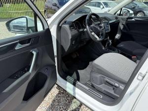 White Volkswagen Tiguan 2022 in Marijampole, with an engine capacity of 1.50 L and mileage of 164 thousand km for 19596 €, photo 31 on AUTOMOTO.COM.LV