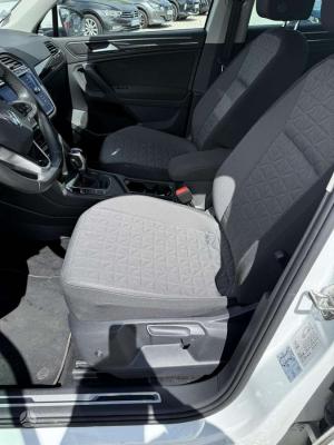 White Volkswagen Tiguan 2022 in Marijampole, with an engine capacity of 1.50 L and mileage of 164 thousand km for 19596 €, photo 32 on AUTOMOTO.COM.LV