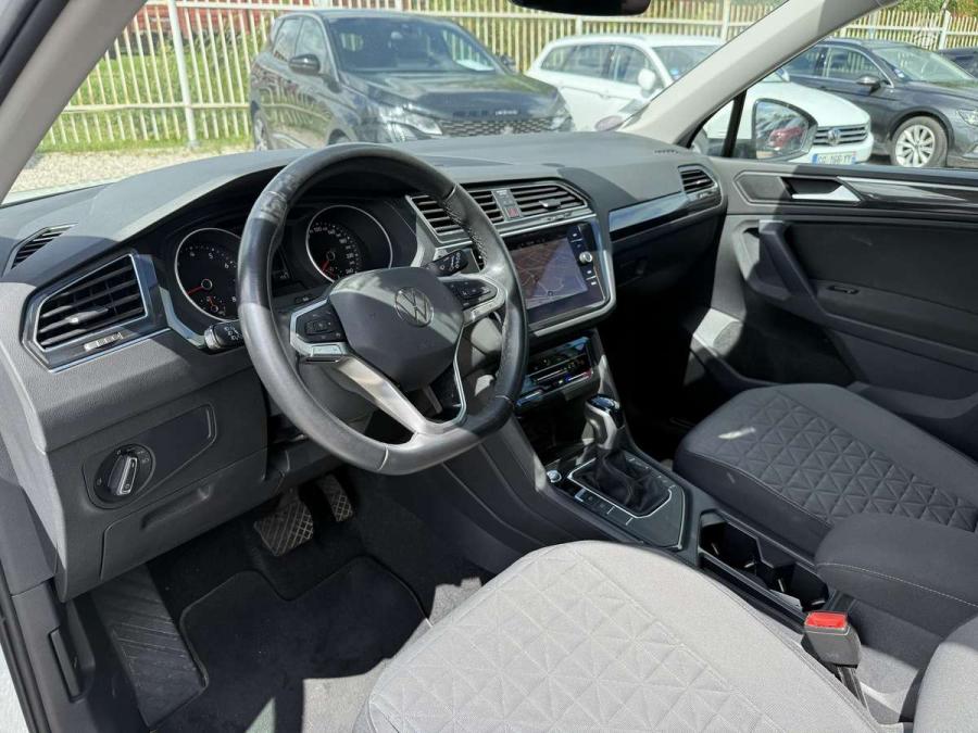 White Volkswagen Tiguan 2022 in Marijampole, with an engine capacity of 1.50 L and mileage of 164 thousand km for 19596 €, photo 36 on AUTOMOTO.COM.LV