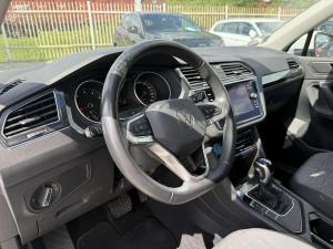 White Volkswagen Tiguan 2022 in Marijampole, with an engine capacity of 1.50 L and mileage of 164 thousand km for 19596 €, photo 37 on AUTOMOTO.COM.LV