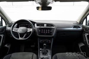 Balts Volkswagen Tiguan 2022 Rīga, ar dzinēja tilpumu 2.00 L un nobraukumu 74 tūkst. km par 29950 €, foto 9 vietnē AUTOMOTO.COM.LV