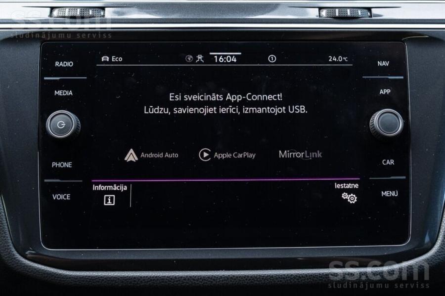 Balts Volkswagen Tiguan 2022 Rīga, ar dzinēja tilpumu 2.00 L un nobraukumu 74 tūkst. km par 29950 €, foto 12 vietnē AUTOMOTO.COM.LV