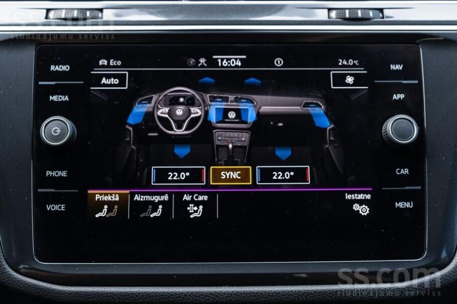 Balts Volkswagen Tiguan 2022 Rīga, ar dzinēja tilpumu 2.00 L un nobraukumu 74 tūkst. km par 29950 €, foto 13 vietnē AUTOMOTO.COM.LV