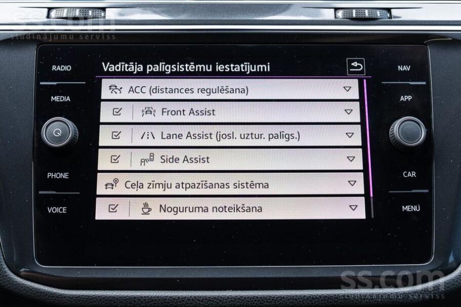 Balts Volkswagen Tiguan 2022 Rīga, ar dzinēja tilpumu 2.00 L un nobraukumu 74 tūkst. km par 29950 €, foto 14 vietnē AUTOMOTO.COM.LV