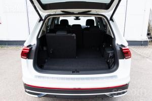 Balts Volkswagen Tiguan 2022 Rīga, ar dzinēja tilpumu 2.00 L un nobraukumu 74 tūkst. km par 29950 €, foto 21 vietnē AUTOMOTO.COM.LV