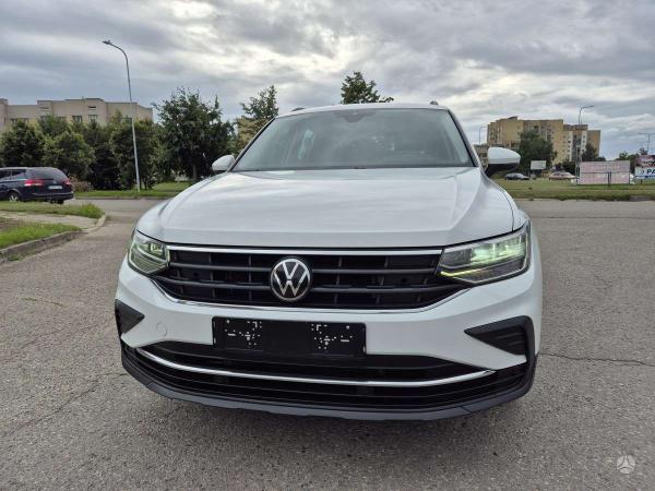 Balts Volkswagen Tiguan 2022 Panevēža, ar dzinēja tilpumu 1.50 L un nobraukumu 336 tūkst. km par 14600 €, foto 9 vietnē AUTOMOTO.COM.LV