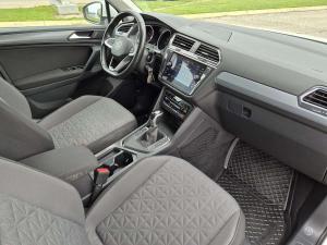 White Volkswagen Tiguan 2022 in Panevezys, with an engine capacity of 1.50 L and mileage of 336 thousand km for 14600 €, photo 12 on AUTOMOTO.COM.LV