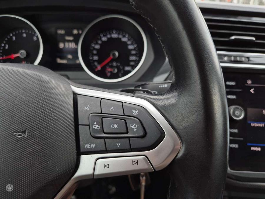 White Volkswagen Tiguan 2022 in Panevezys, with an engine capacity of 1.50 L and mileage of 336 thousand km for 14600 €, photo 17 on AUTOMOTO.COM.LV
