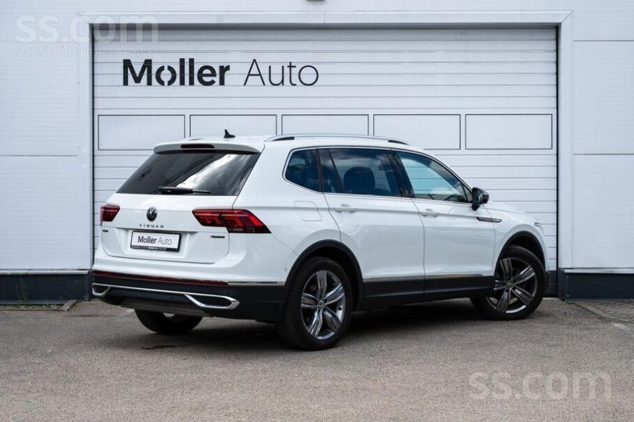 White Volkswagen Tiguan 2022 in Riga, with an engine capacity of 2.00 L and mileage of 86 thousand km for 28950 €, photo 7 on AUTOMOTO.COM.LV