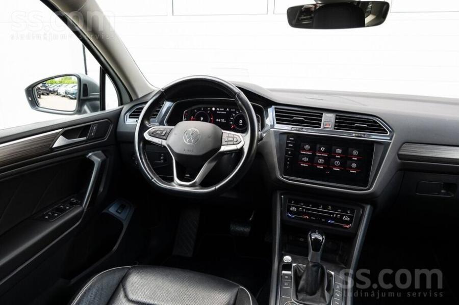 White Volkswagen Tiguan 2022 in Riga, with an engine capacity of 2.00 L and mileage of 86 thousand km for 28950 €, photo 19 on AUTOMOTO.COM.LV