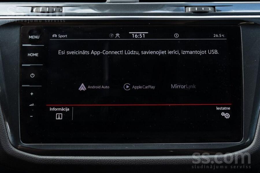 White Volkswagen Tiguan 2022 in Riga, with an engine capacity of 2.00 L and mileage of 86 thousand km for 28950 €, photo 29 on AUTOMOTO.COM.LV
