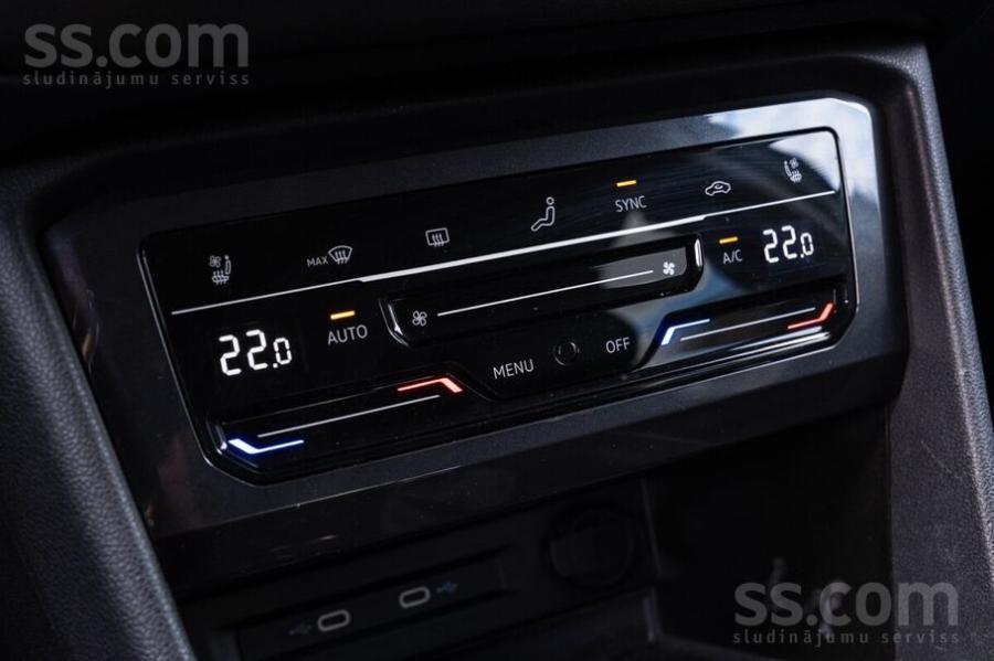 White Volkswagen Tiguan 2022 in Riga, with an engine capacity of 2.00 L and mileage of 86 thousand km for 28950 €, photo 33 on AUTOMOTO.COM.LV