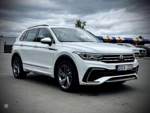 White Volkswagen Tiguan 2022 in Vilnius, with an engine capacity of 1.98 L and mileage of 41 thousand km for 33990 €, photo  on AUTOMOTO.COM.LV