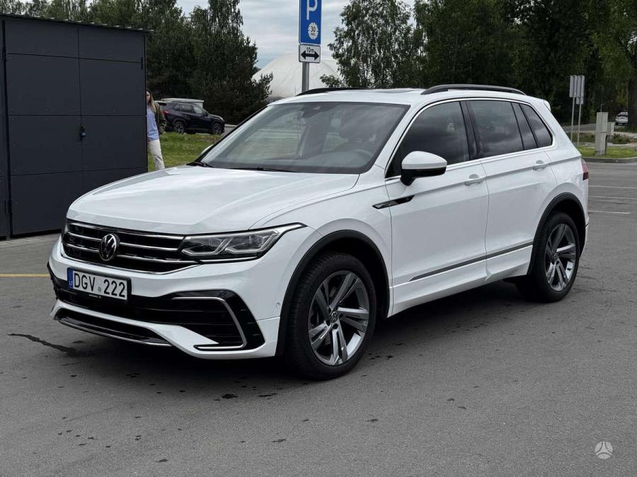 Белый Фольксваген Тигуан 2022 в Вильнюс, объемом двигателя 1.98 л и пробегом 41 тыс. км за 33990 €, фото 3 на AUTOMOTO.COM.LV