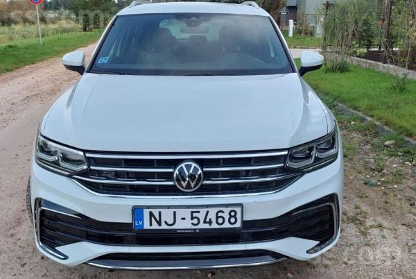 Balts Volkswagen Tiguan 2022 Rīga, ar dzinēja tilpumu 1.40 L un nobraukumu 57 tūkst. km par 28900 €, foto 1 vietnē AUTOMOTO.COM.LV