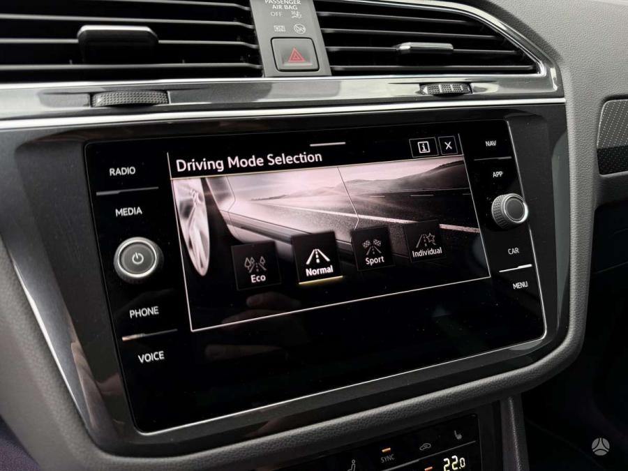 Balts Volkswagen Tiguan 2022 Šauļi, ar dzinēja tilpumu 1.98 L un nobraukumu 46 tūkst. km par 29900 €, foto 43 vietnē AUTOMOTO.COM.LV