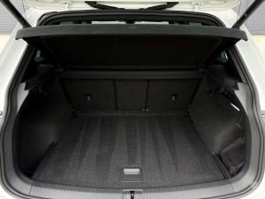 Balts Volkswagen Tiguan 2022 Šauļi, ar dzinēja tilpumu 1.98 L un nobraukumu 46 tūkst. km par 29900 €, foto 49 vietnē AUTOMOTO.COM.LV