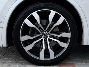 Balts Volkswagen Tiguan 2022 Šauļi, ar dzinēja tilpumu 1.98 L un nobraukumu 46 tūkst. km par 29900 €, foto 59 vietnē AUTOMOTO.COM.LV