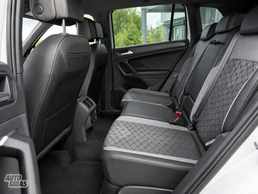Balts Volkswagen Tiguan 2022 Pakruojis, ar dzinēja tilpumu 2.00 L un nobraukumu 240 tūkst. km par 22200 €, foto 9 vietnē AUTOMOTO.COM.LV